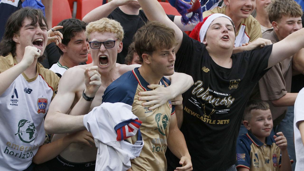 Hometown heroes launch Jets to upset win over Sky Blues