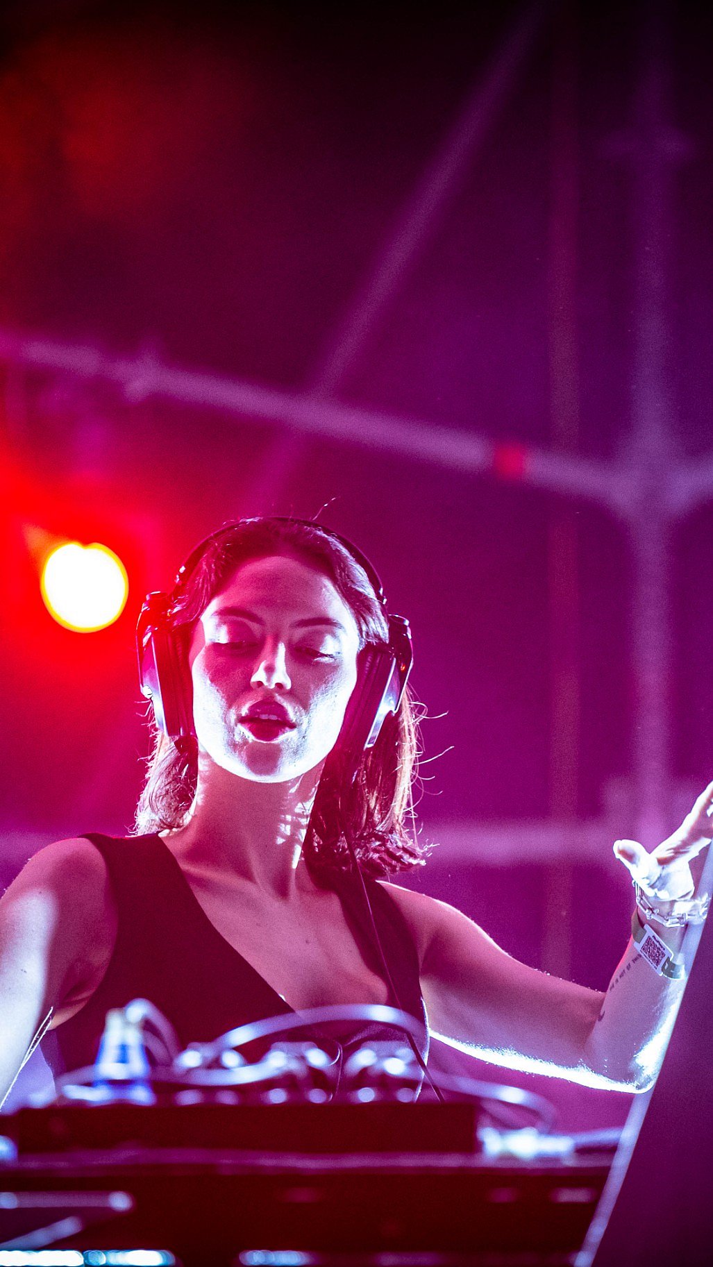 Sunburn Festival Mumbai 2025: Food bar, gaming zone & flea market to ...