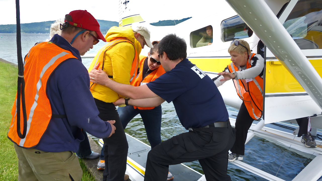 Explosion near Seattle sparks USGS earthquake warning, fueling ...