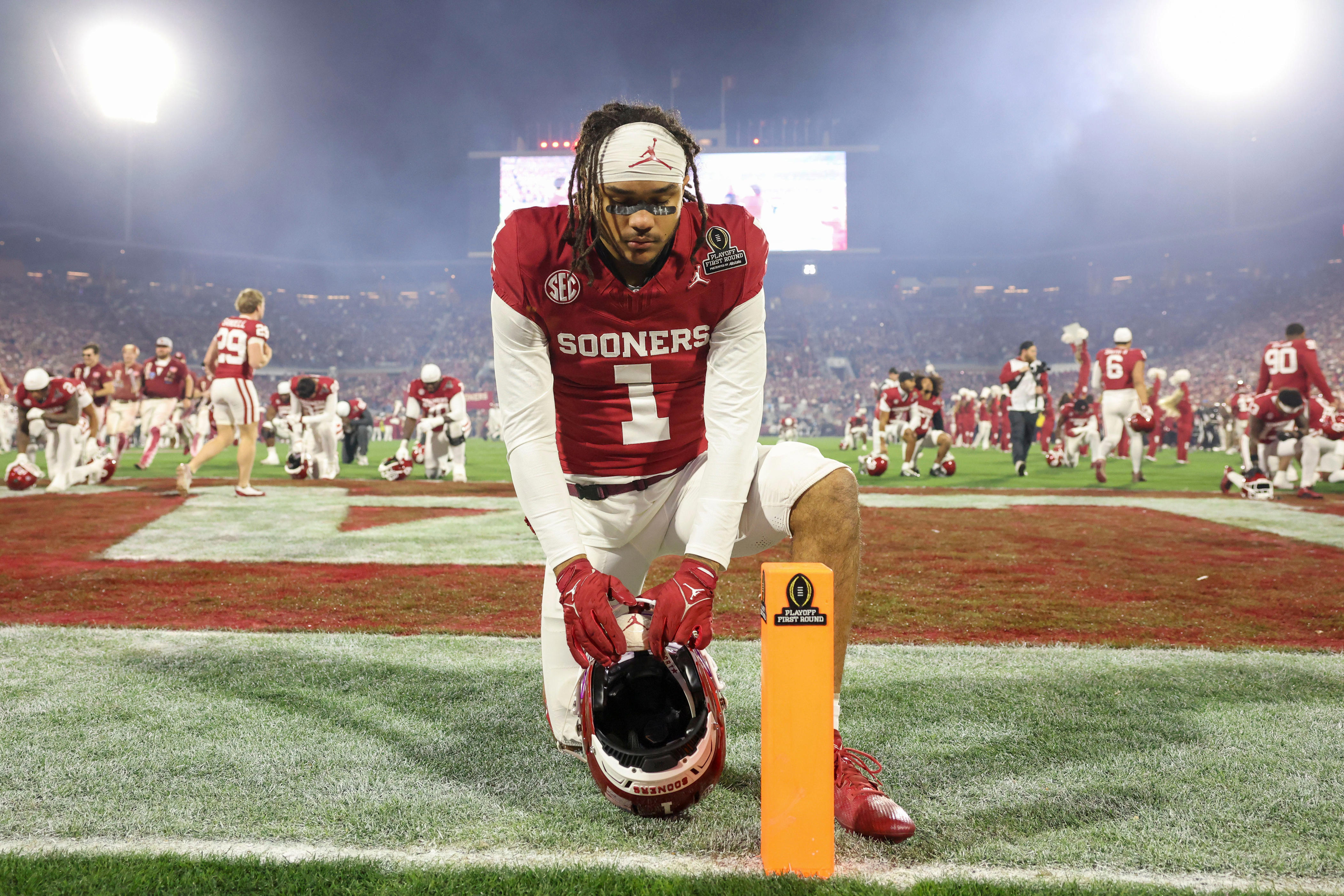 Oklahoma Sooners safety entering the transfer portal