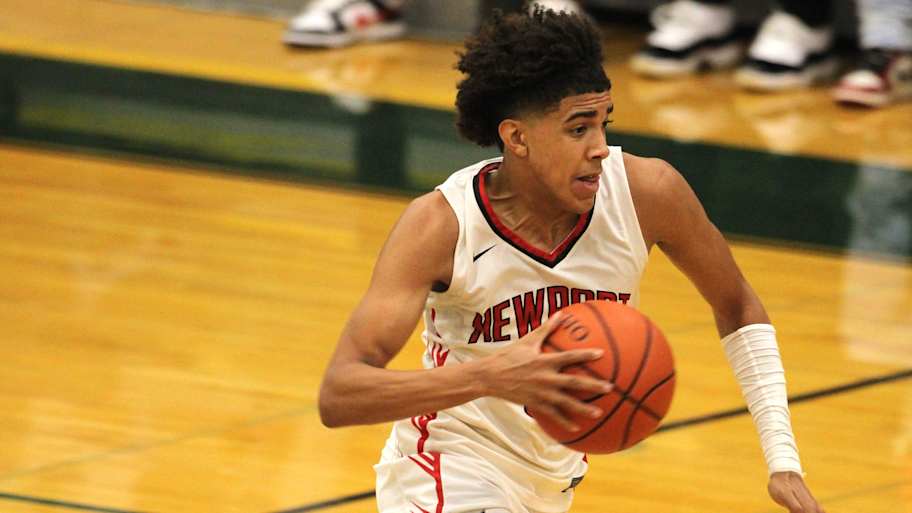 Kansas commit Taylen Kinney sinks unreal game-winner in Tarkanian Classic