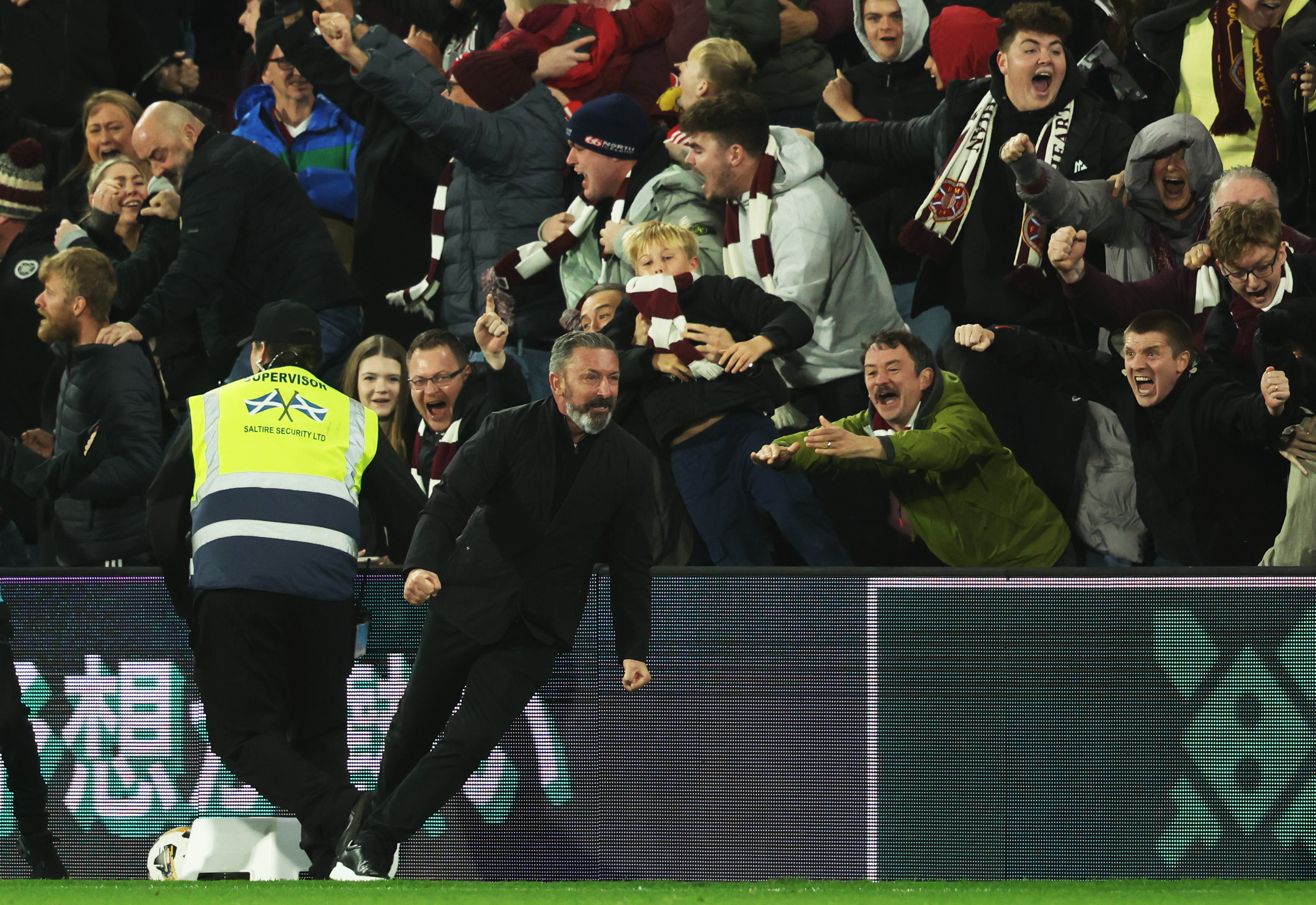 McInnes sends Tynecastle rallying cry ahead of Hearts vs Rangers and ...