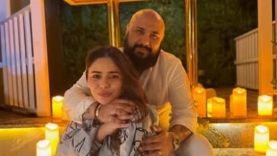 B Praak, wife Meera blessed with a baby boy, singer calls it 'spiritual ...