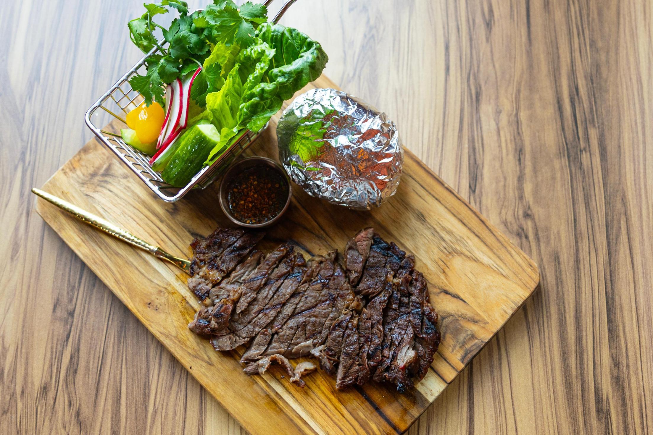 Where to find a restaurant table for Valentine's dinner in Fort Worth