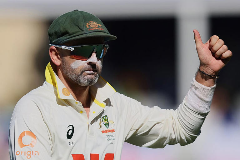 AUS vs ENG, 3rd Ashes Test day 4: Nathan Lyon puts Australia on course ...