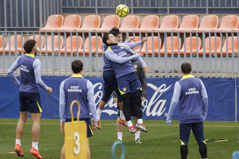 Llorente, directo al probable once contra el Girona