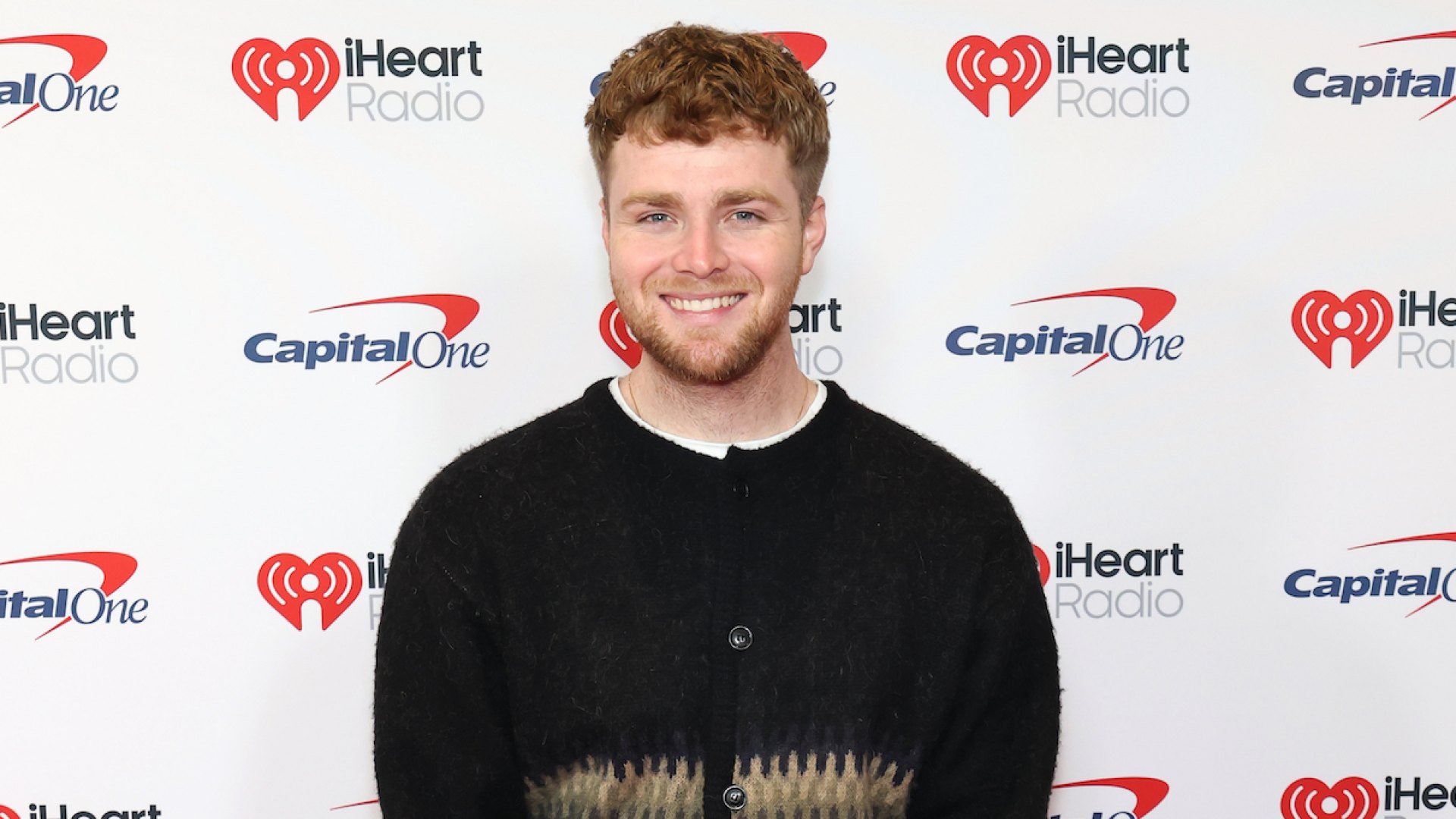 Alex Warren details mom's addiction, getting shot, dad's death on Jay ...