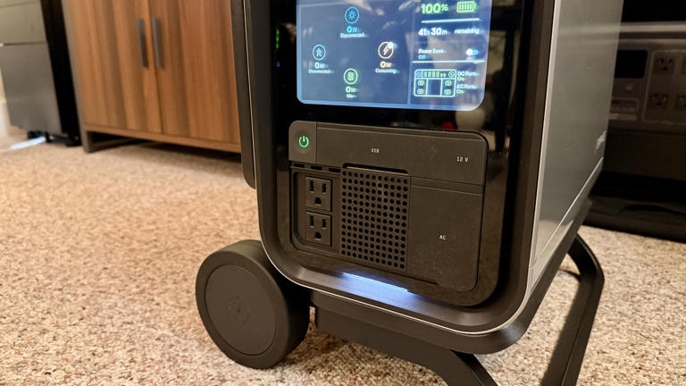 I tested the Enphase IQ PowerPack 1500 - a sleek power station ...