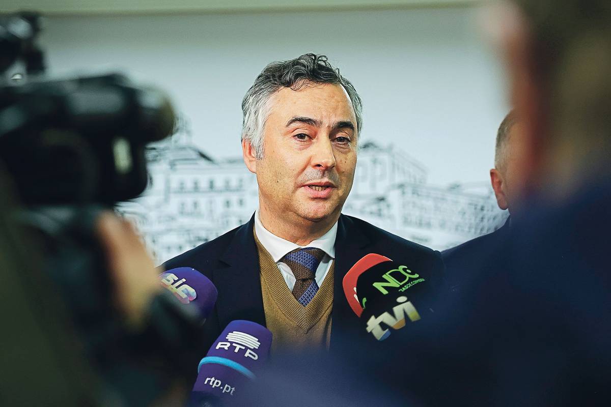 Ministro anuncia que vai ser exigida apenas uma prova de ingresso no ...