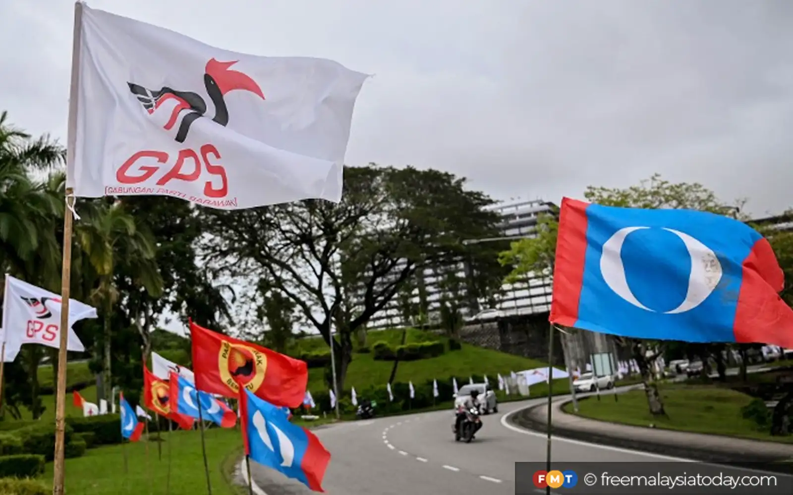 Kuching South to issue guidelines on display of political flags