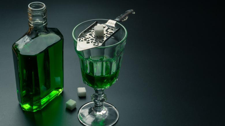 The ultimate guide to drinking absinthe