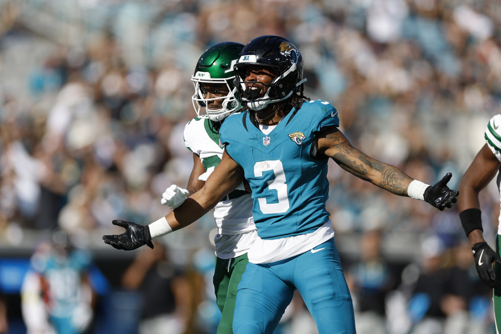 Dynasty fantasy football trade targets - aging veterans to buy