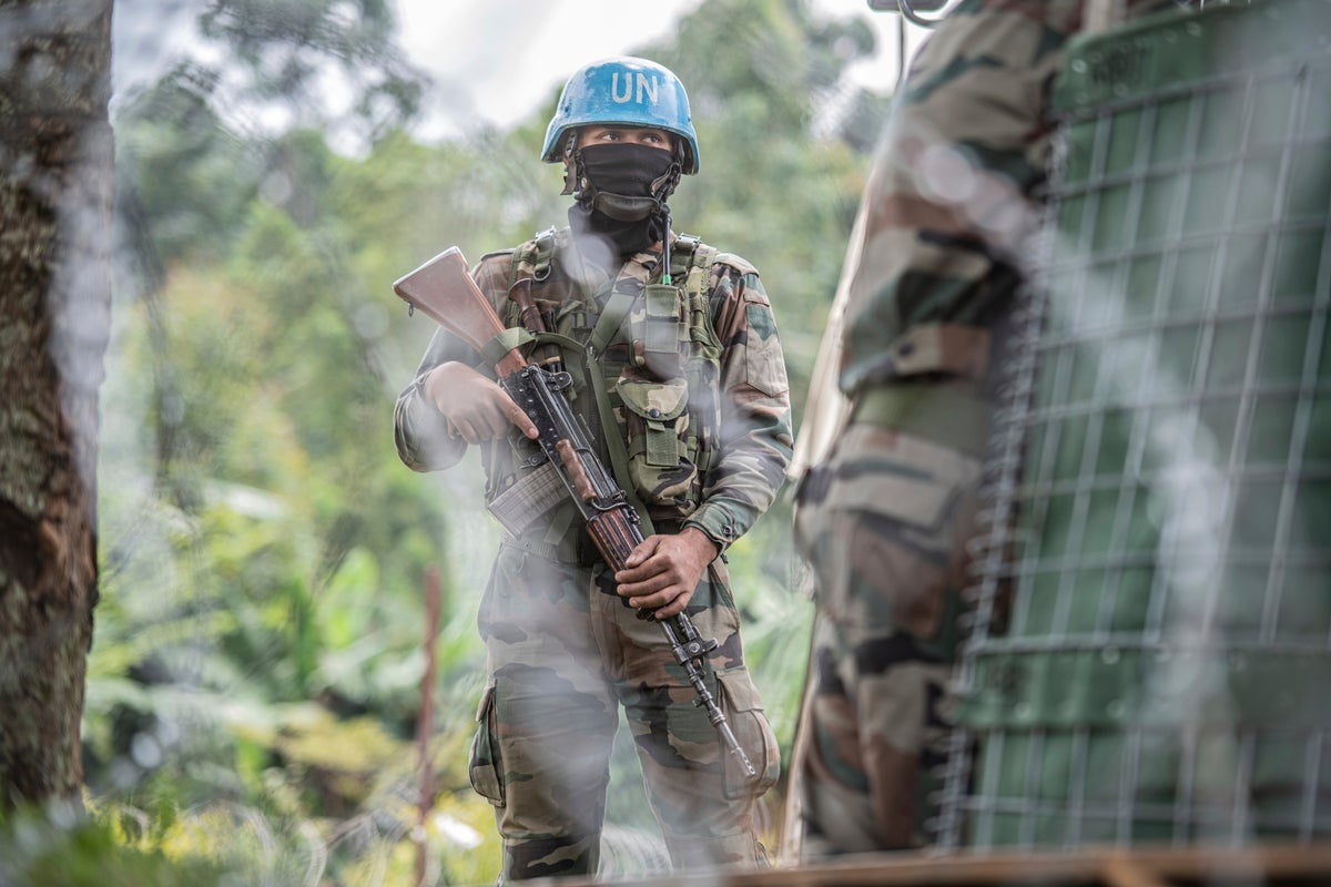 UN urges Rwanda to leave eastern Congo and extends peacekeeping mission ...