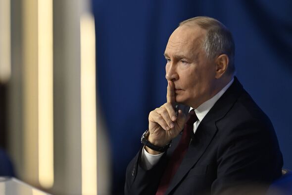 Putin plans to trigger WW3 by reforming USSR as Russian leader issues ...