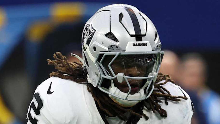 How the Raiders can halt the Texans' momentum