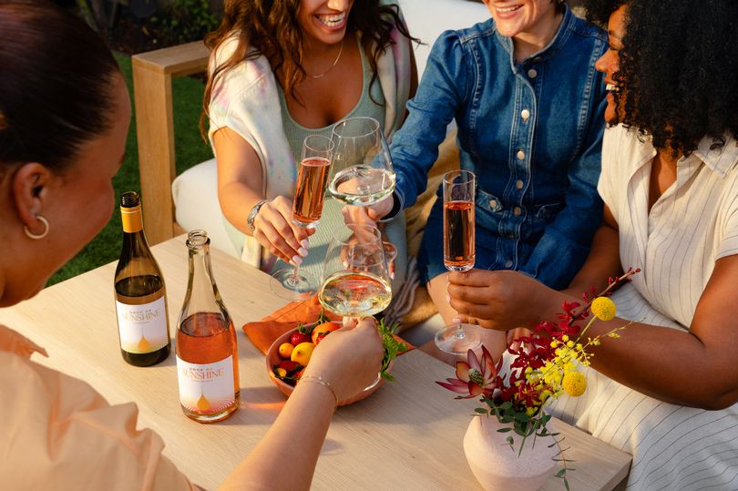 Reese Witherspoon's Drop of Sunshine wine is the ultimate budget ...