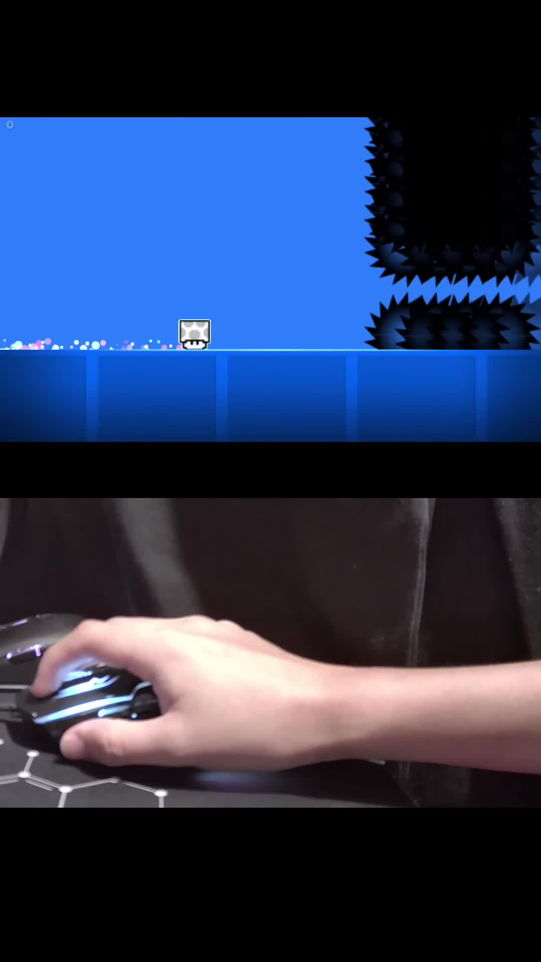 Geometry Dash impossible jump! / Deluxe12