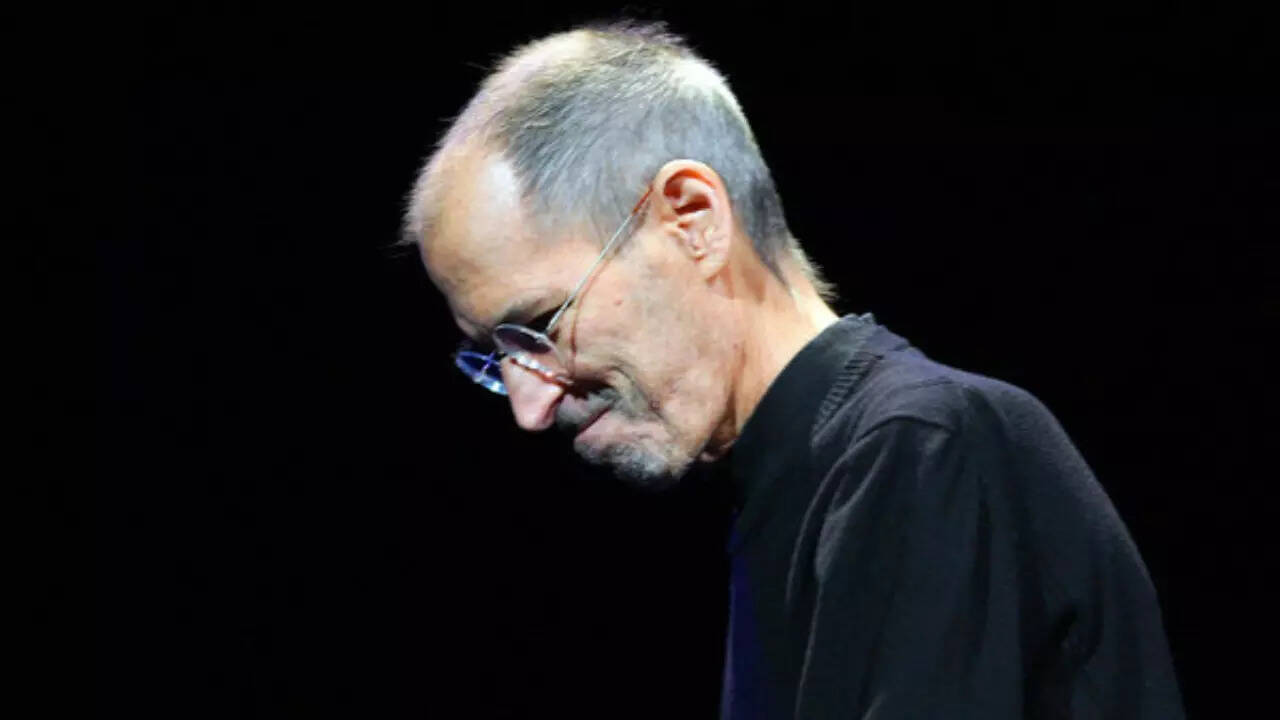 How 'Volkswagen bus' helped solve Steve Jobs' 'big' Apple Computer ...