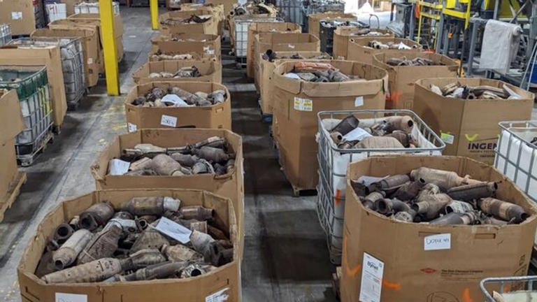 How does your car’s catalytic converter work and why on earth would ...