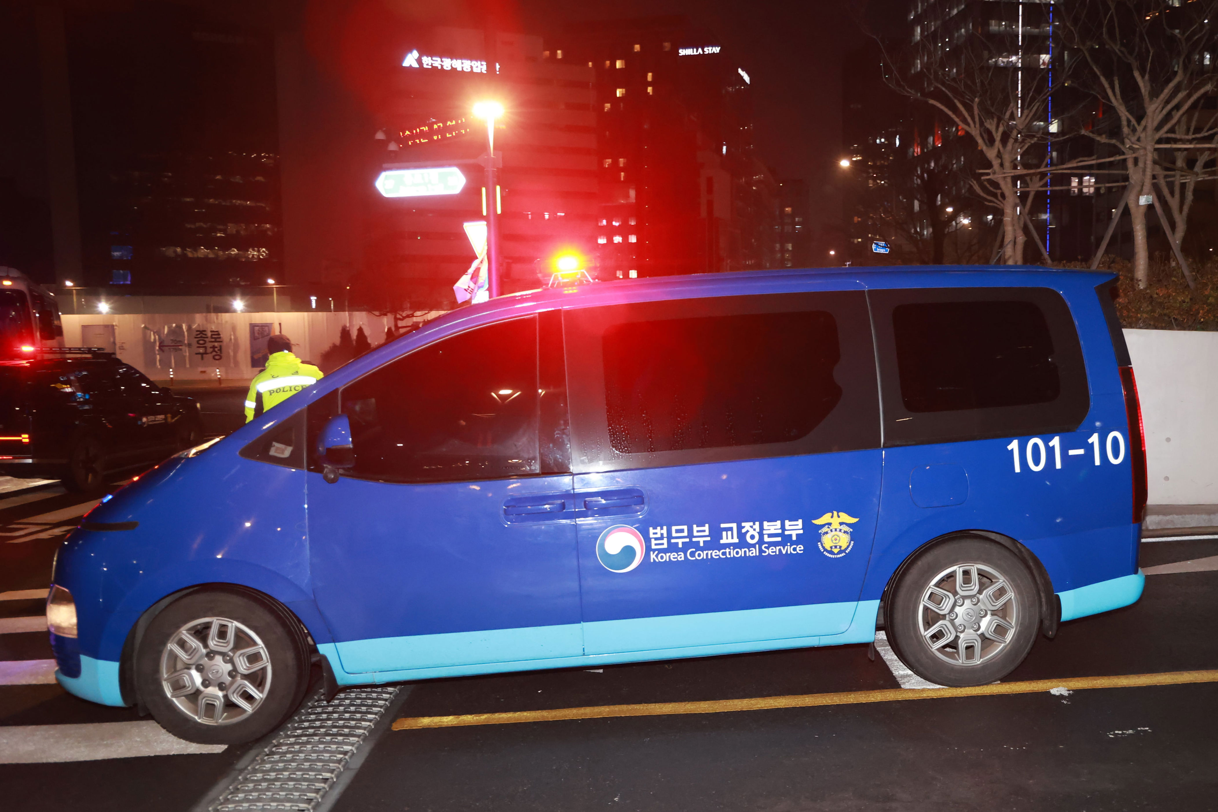 Former President Yoon completes 8.5-hour interrogation, denies six charges