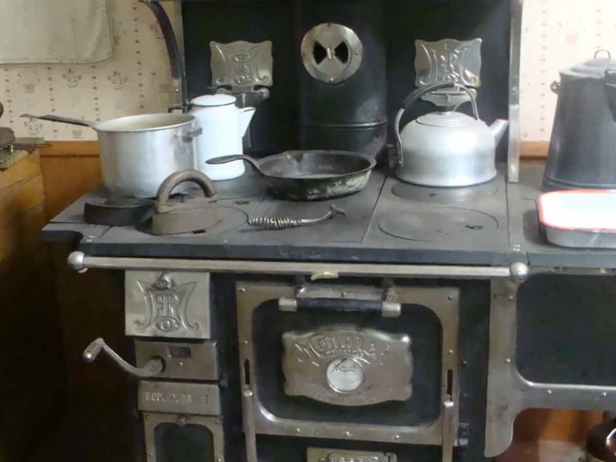 What American kitchens looked like the year you were born (the trends ...
