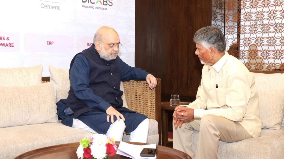 Chandrababu Naidu meets Amit Shah, discuss Andhra politics, ongoing ...