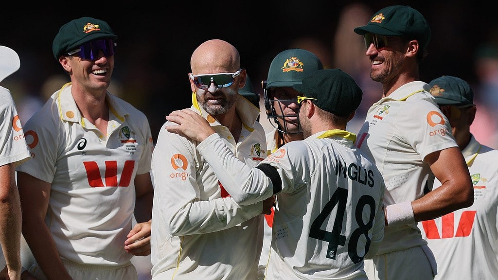 AUS vs ENG, 3rd Ashes Test day 4: Lyon rattles English batting to put ...