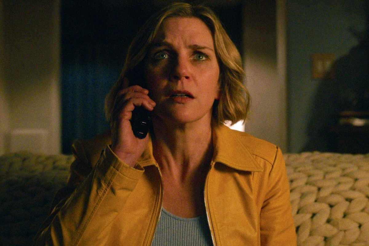 Pluribus 2, Rhea Seehorn dopo il Golden Globe: "Sono nella writers room ...