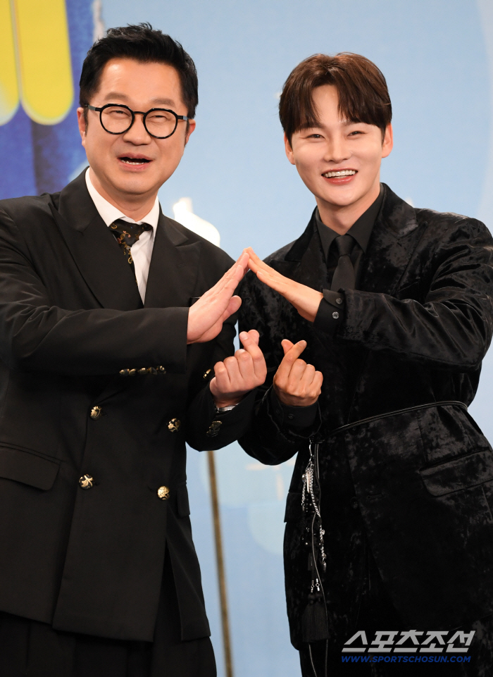 Park Seo-jin and Kim Mei explode