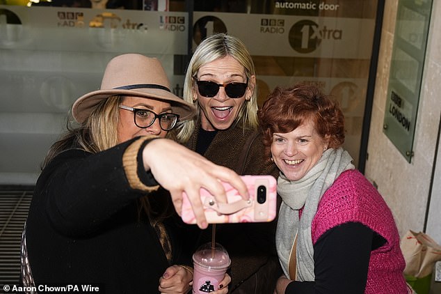 Zoe Ball thanks her listeners as she bids farewell to Radio 2 after ...