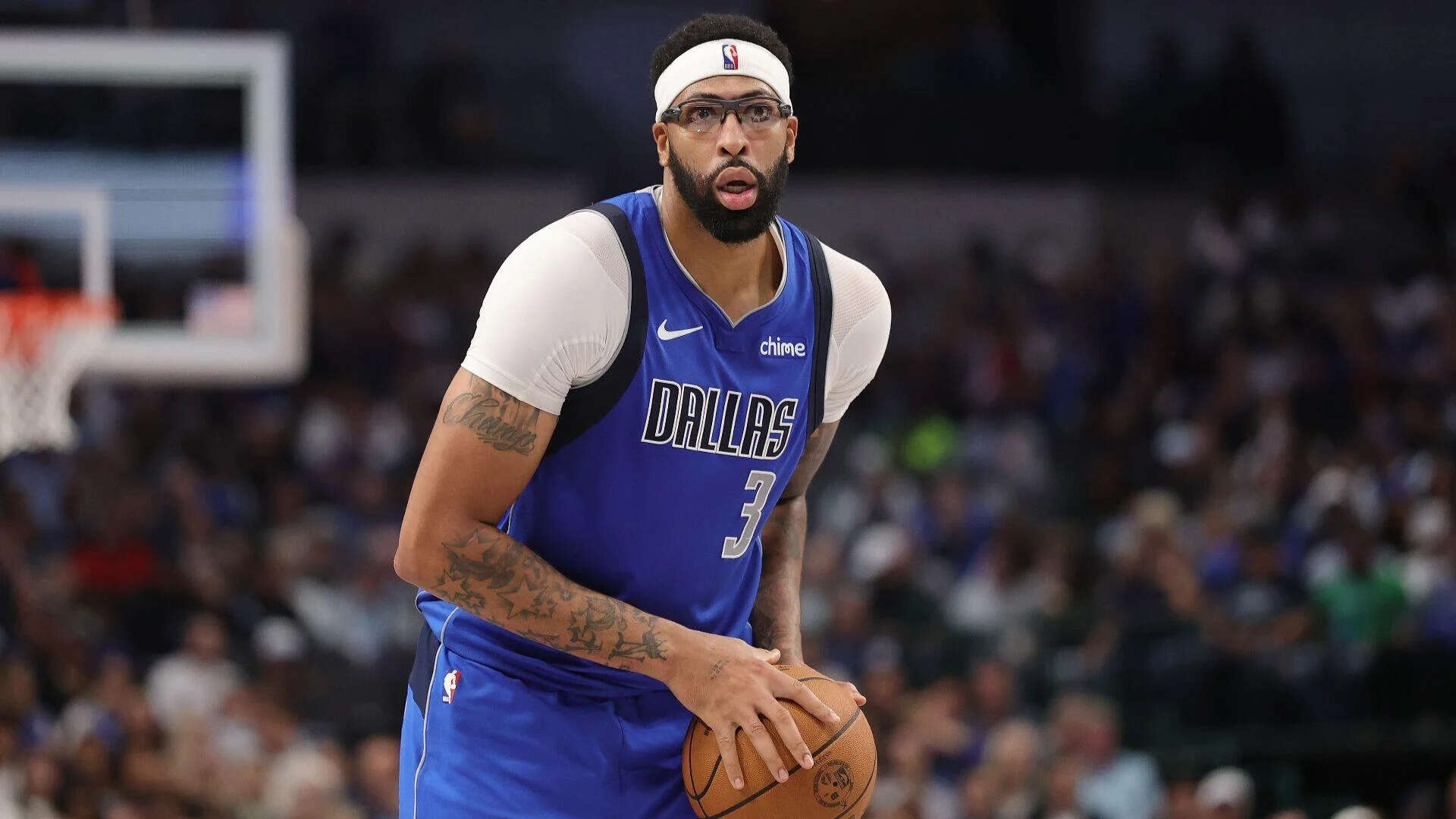 NBA injury update: Anthony Davis pushes through illness as Dallas ...