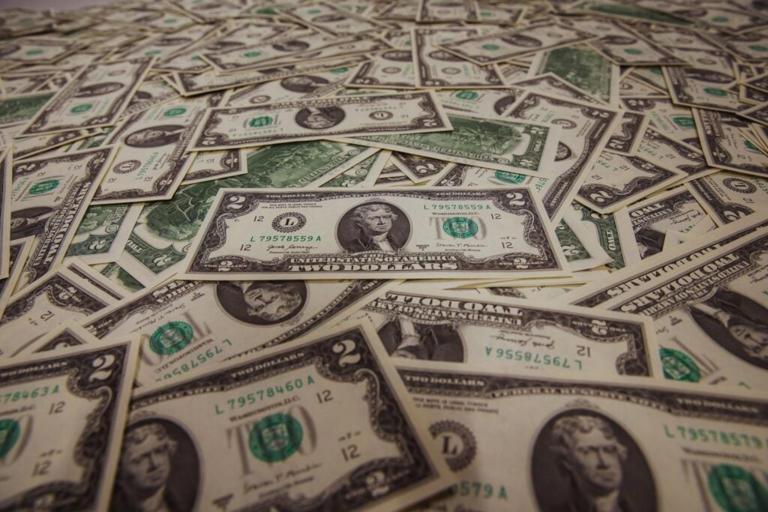Can you guess what percent of retirees have $1 million saved? Here's ...
