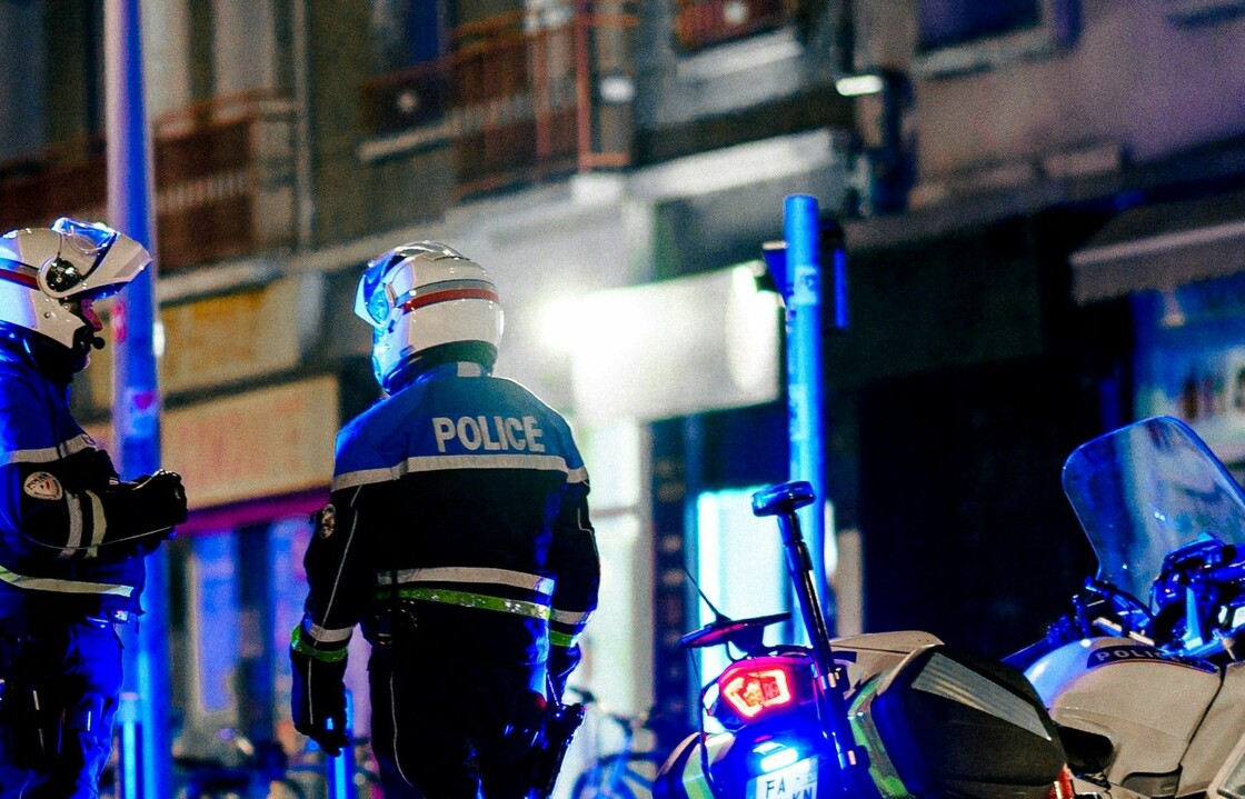 Γαλλία: Αστυνομικοί πυροβόλησαν και σκότωσαν άνδρα που απειλούσε ...