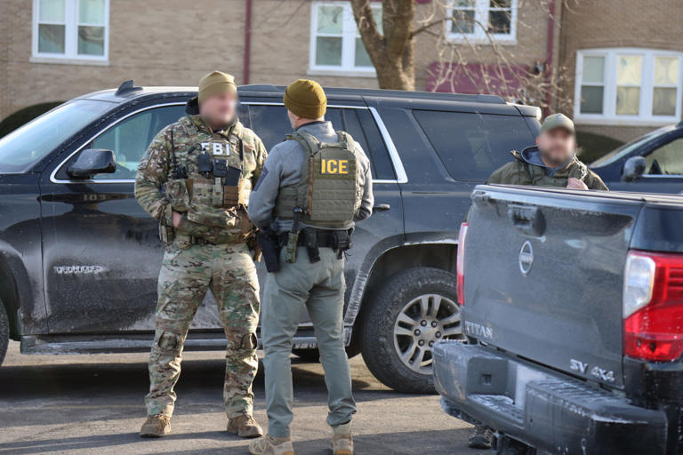 ICE agents waiting near St. Louis Park daycare confronted by parent