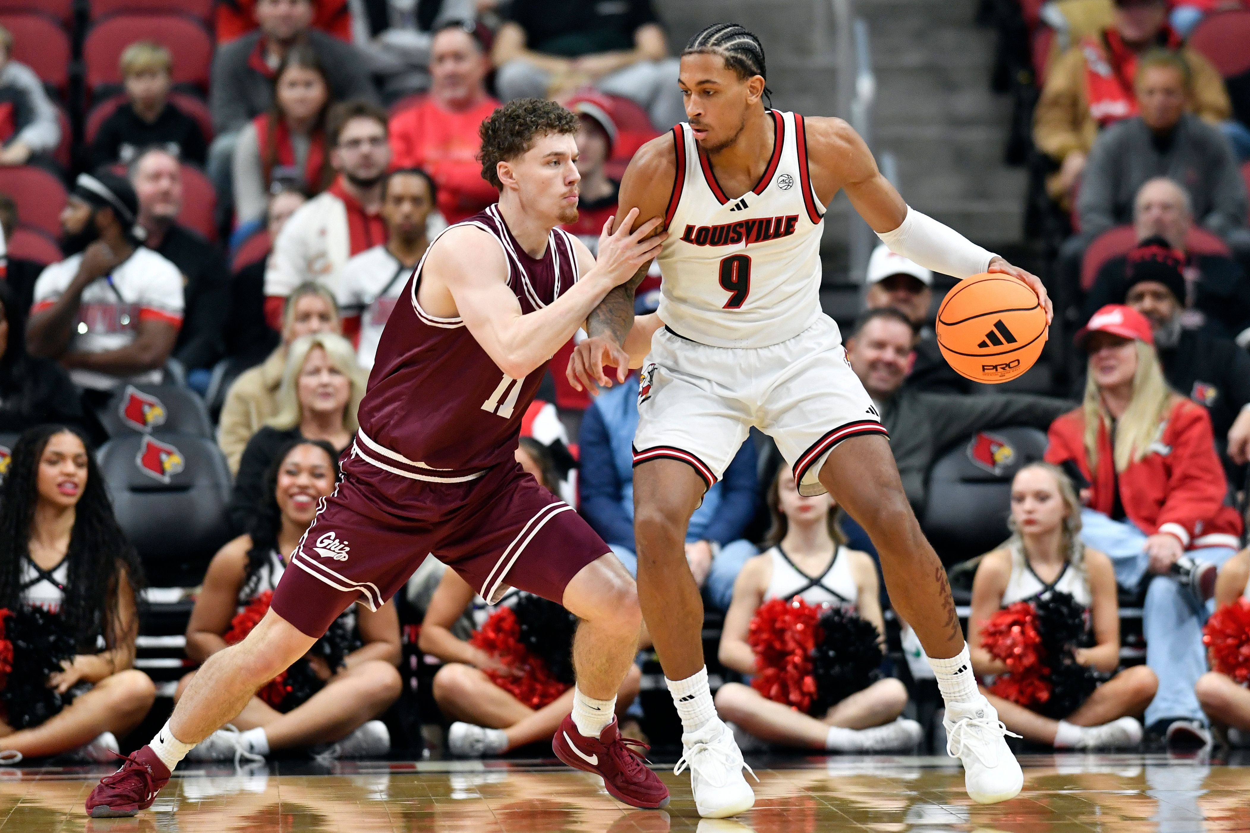 No. 11 Louisville rebounds from loss with 94-54 romp over Montana