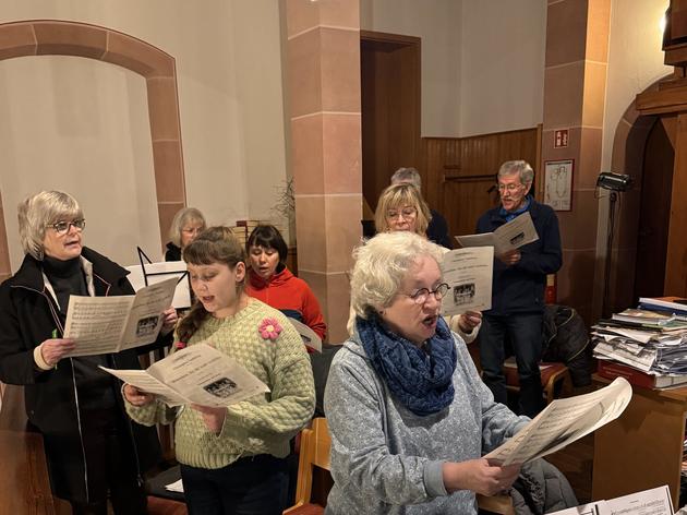 Die Generalprobe für die Lichtermette am ersten Weihnachtsfeiertag ist ...