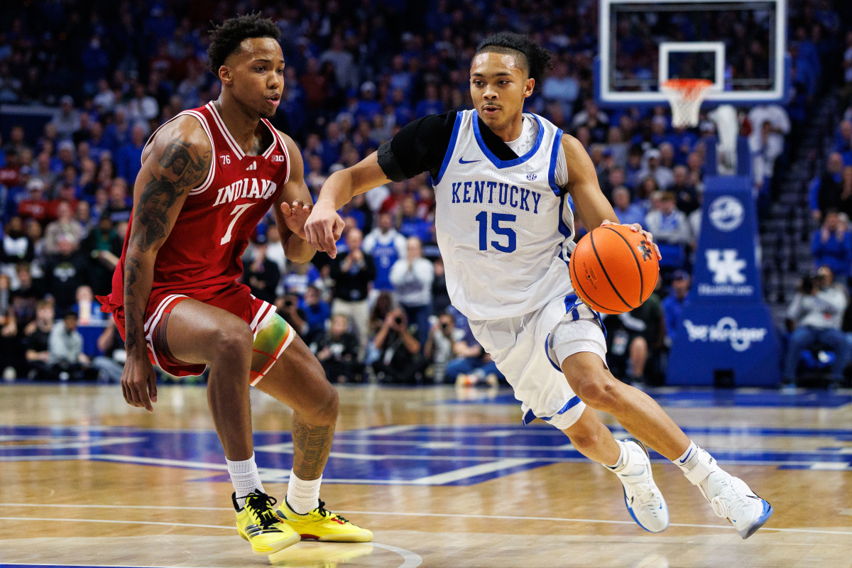 Kentucky fans praying for Jaland Lowe after Saturday's injury