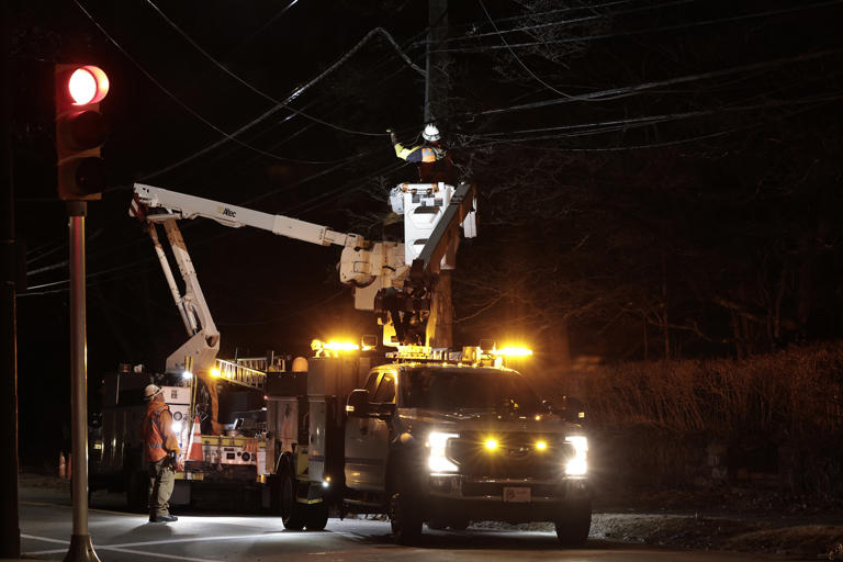 Thousands of households in the Philly suburbs are still without power ...