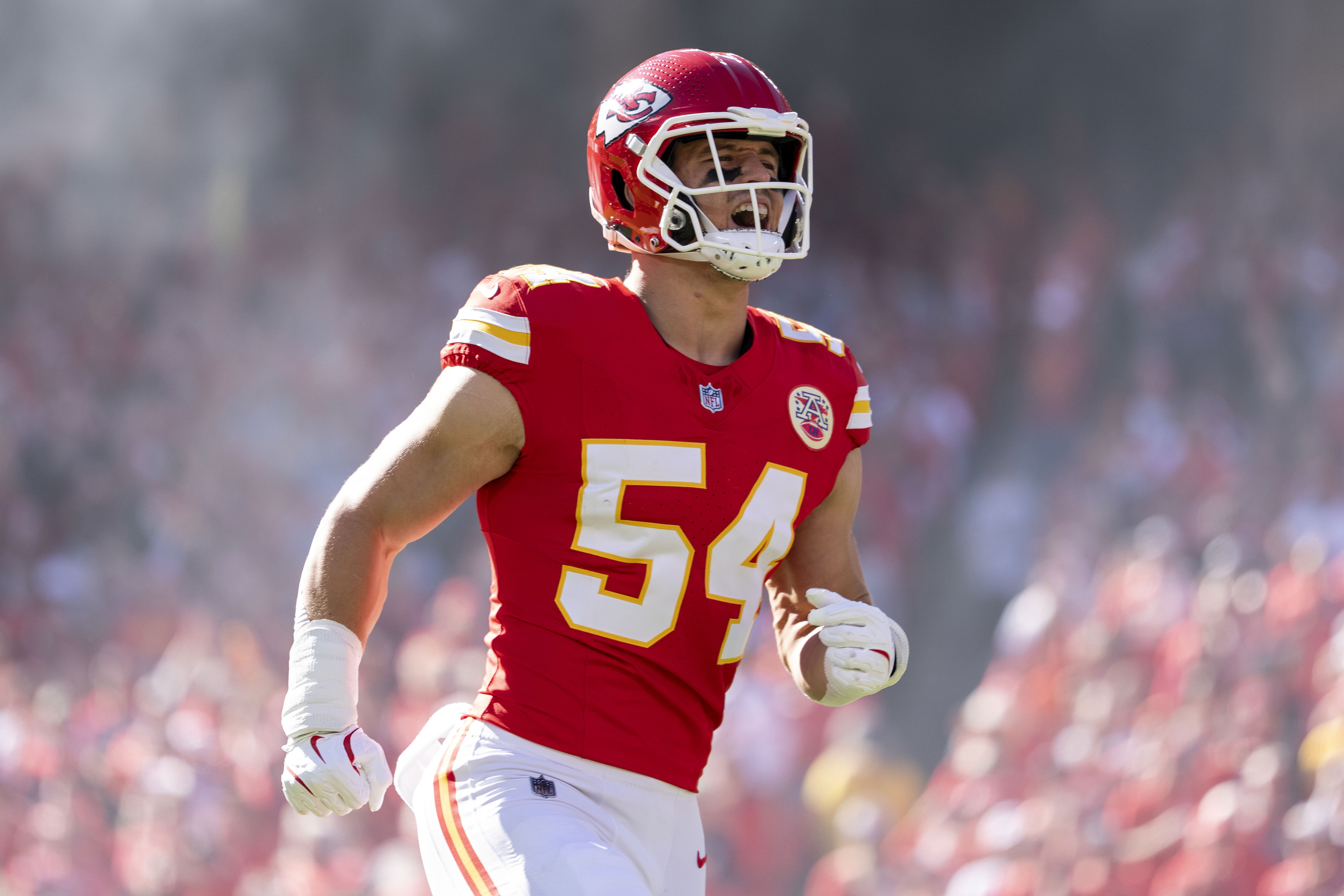 Chiefs make 8 roster moves before Sunday’s game against Titans