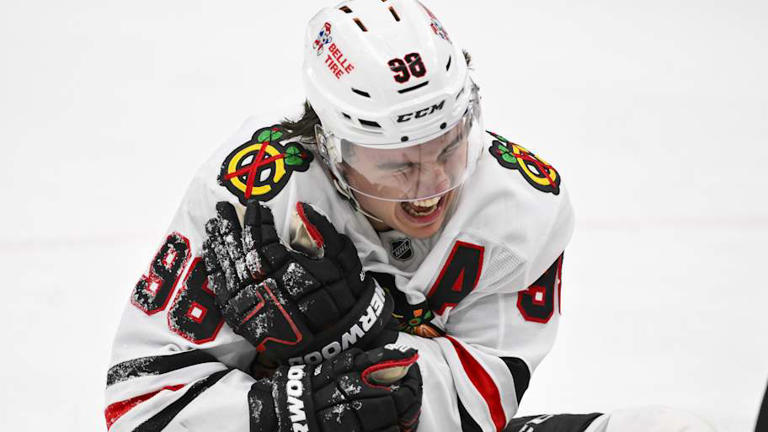 Blackhawks' Kyle Davidson gives injury update on Connor Bedard
