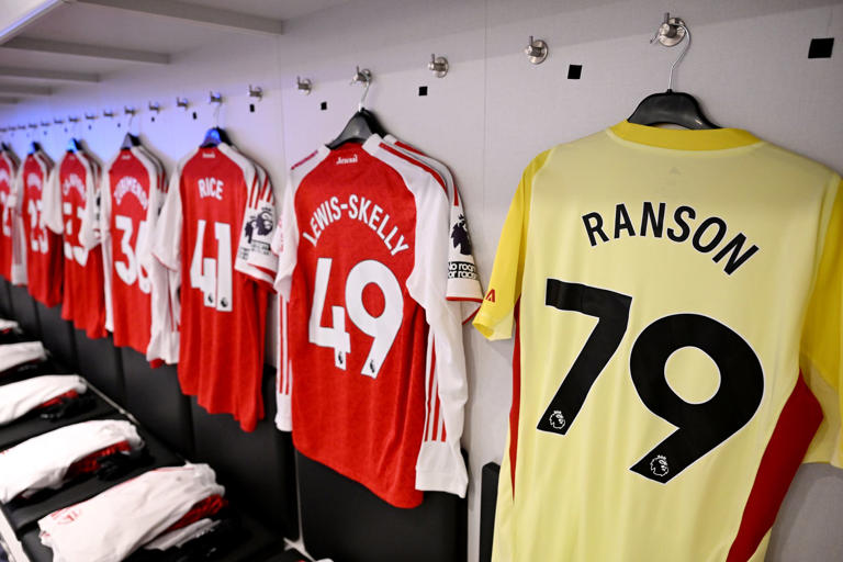 Everton vs Arsenal: Gyokeres starts again for Gunners - Live