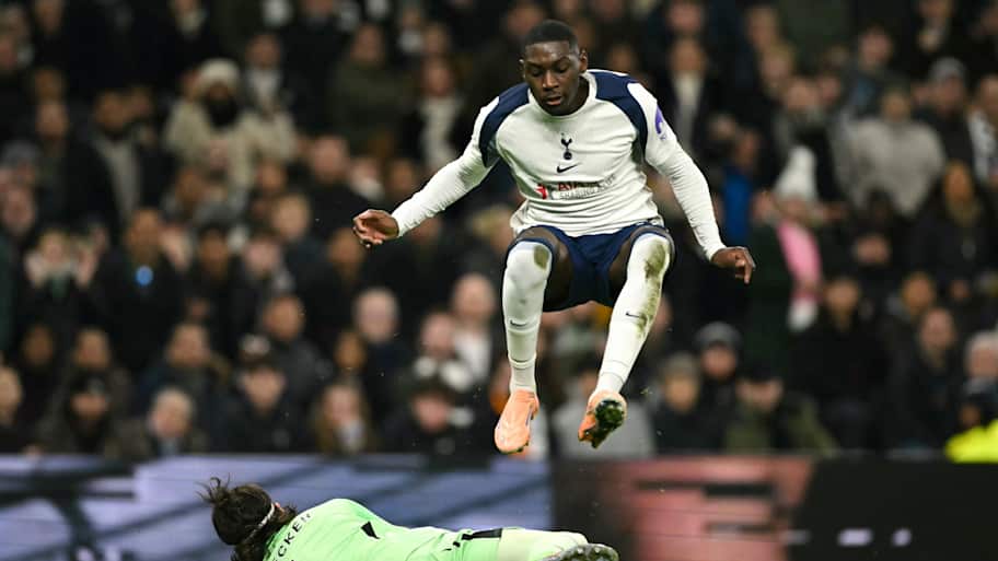 Tottenham player ratings vs. Liverpool: Spectacular head loss stings Spurs