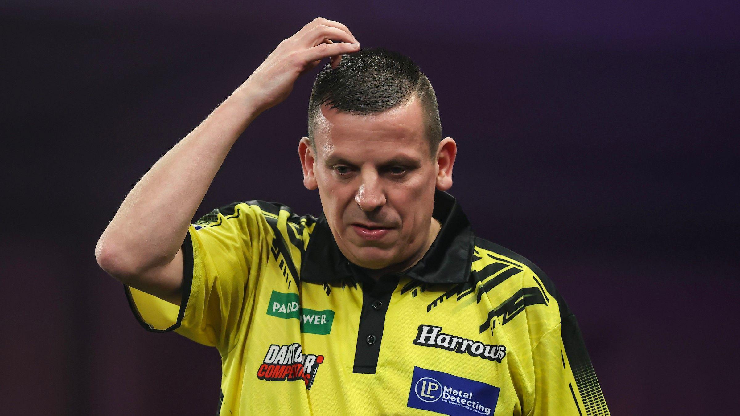 Chisnall and Van Duijvenbode exit in second round