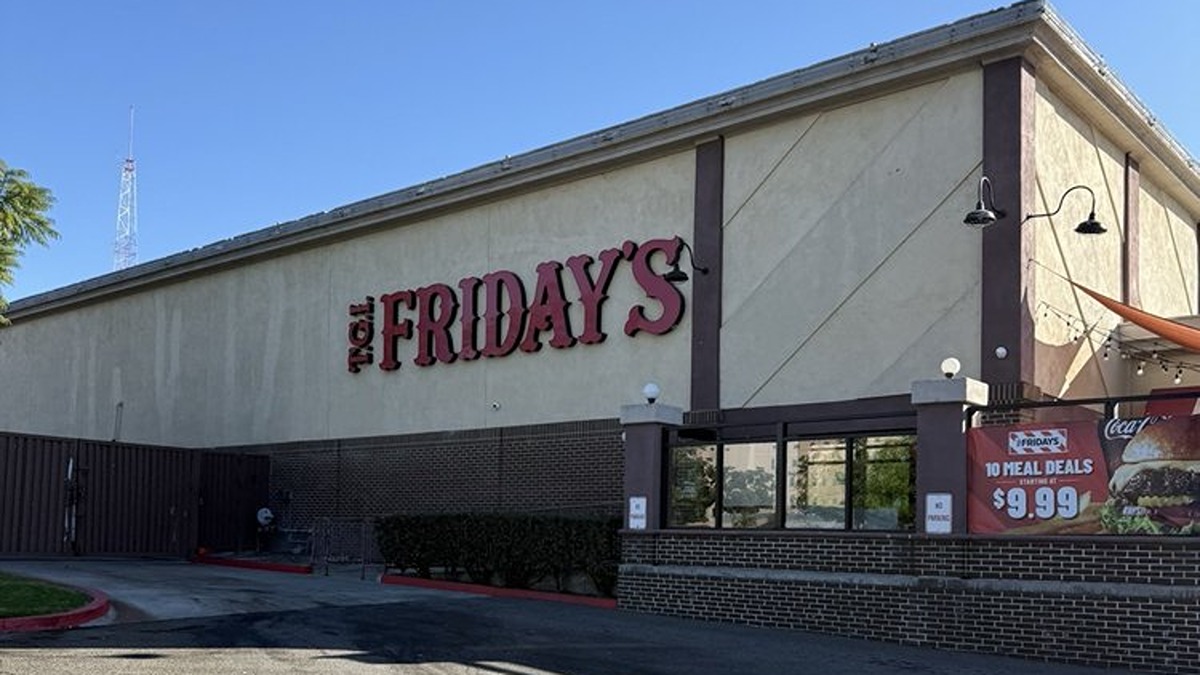 5 major restaurant chains that closed hundreds of locations in 2025