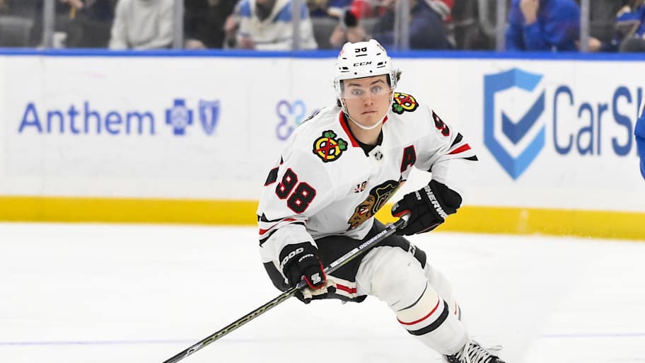 Blackhawks' Kyle Davidson gives injury update on Connor Bedard