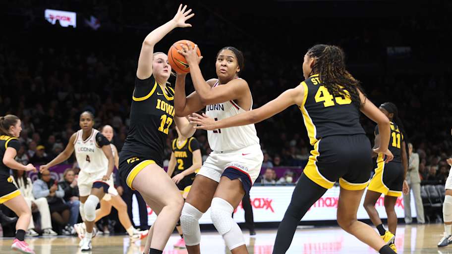 Iowa fans react to turnover-filled game vs. UConn
