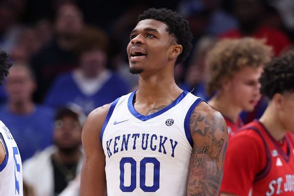 Oweh's 20-point day helps Kentucky rally past No. 22 St. John's
