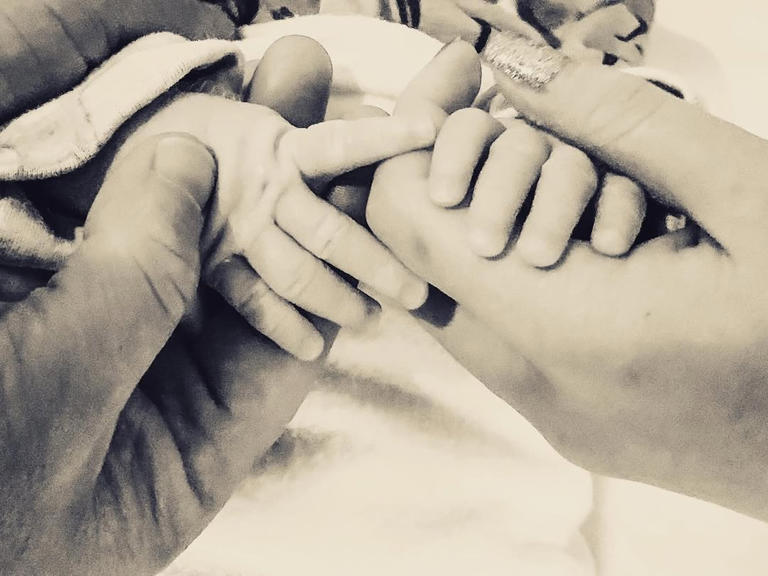 All the rare photos of 'Big Bang Theory' star Johnny Galecki's wife and ...