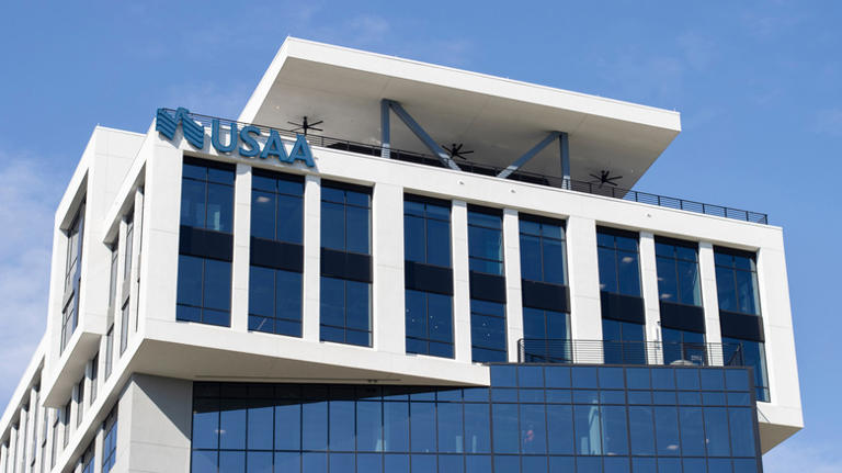 Consumer Reports says these are the 5 best car insurance companies for ...