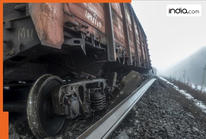 Multiple blasts in Balochistan rip off railway tracks, rail traffic ...